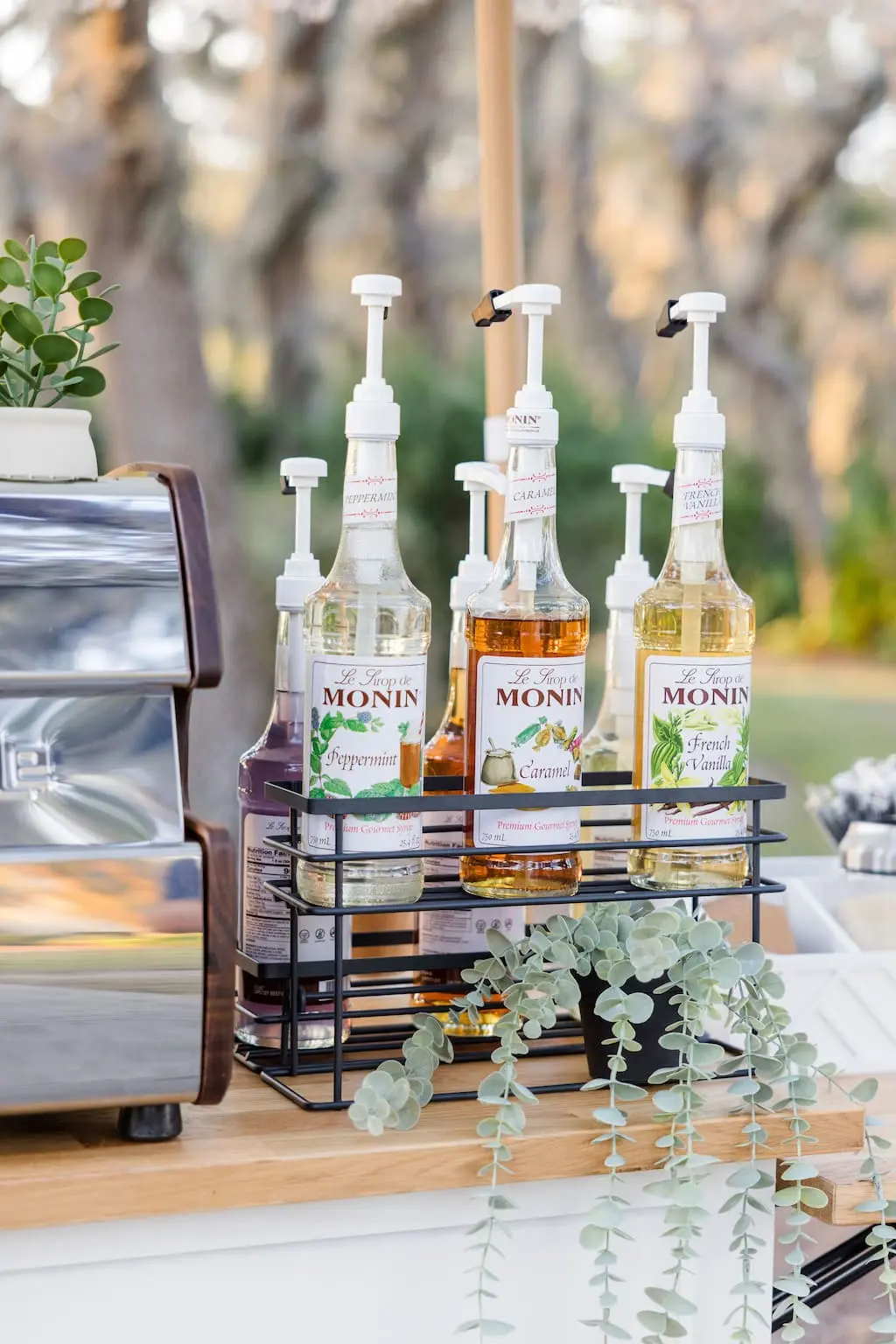 Delightful Bean | Lakeland's Premier Coffee Cart & Mobile Catering